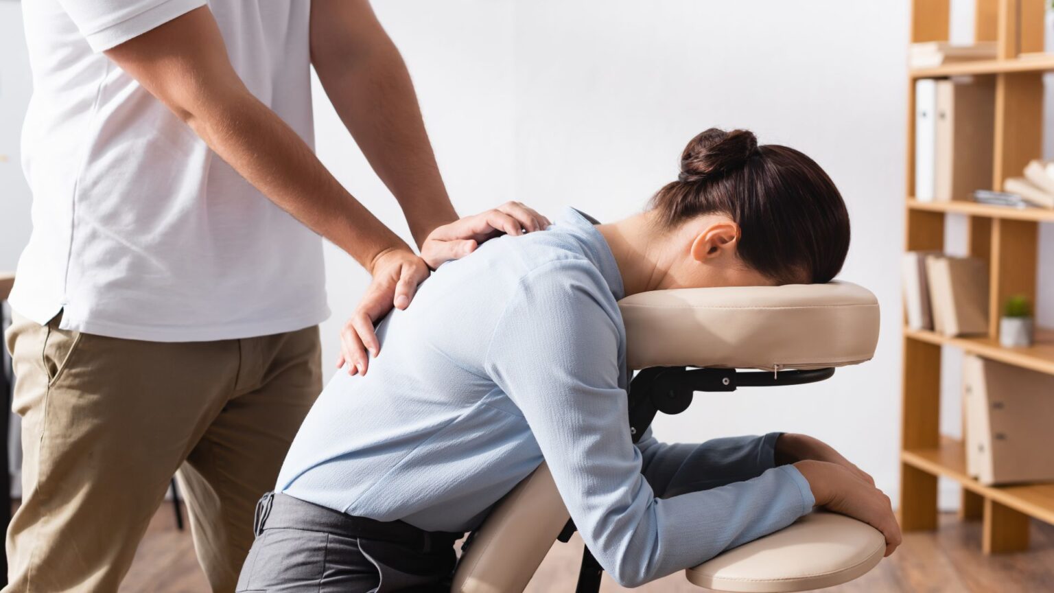 Understanding Your Spine: Why Alignment Matters – Simply Align Rehab